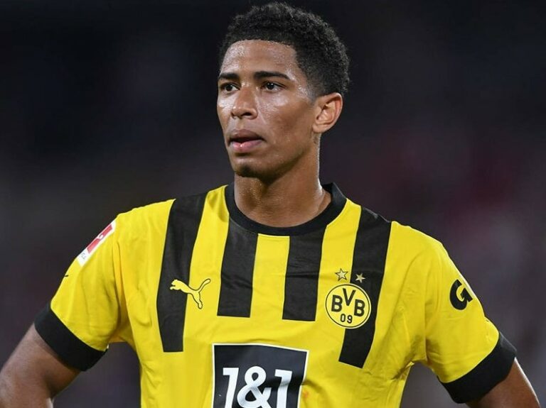 Borussia Dortmund issue latest update on Jude Bellingham transfer ...